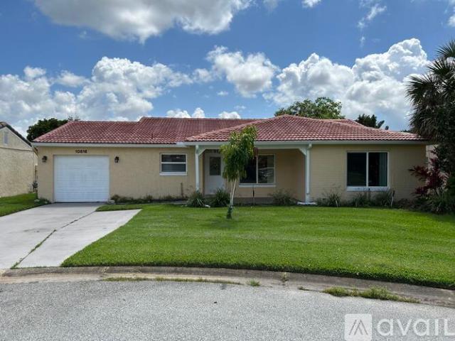 3 BR, 2 BA Apartment 10816 Waterford Ct, Orlando, FL 32821