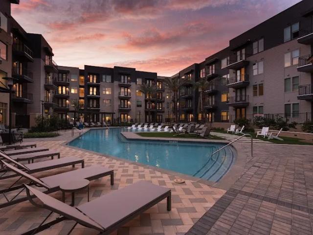 3 BR, 2 BA Apartment 10820 S IH 35 SVRD SB, Austin, TX 78748