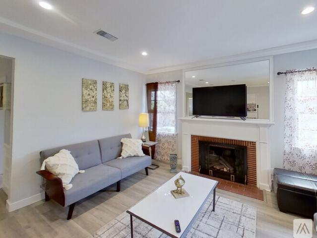 3 BR, 2 BA Apartment 10857 Kling Street, Los Angeles, CA 91602