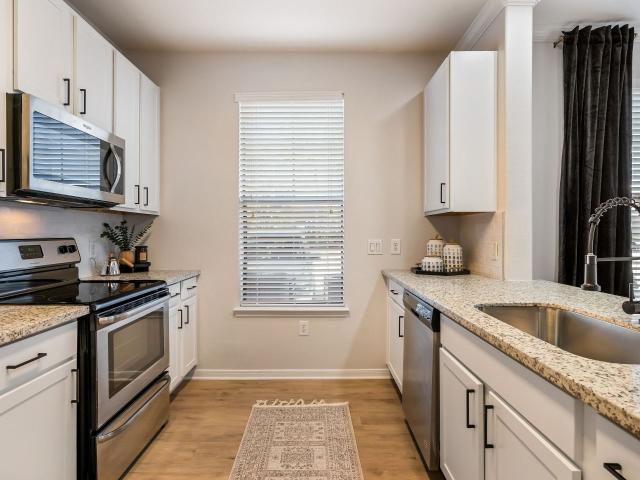 3 BR, 2 BA Apartment 10851 Montfair Boulevard Unit 5202, Spring, TX 77382