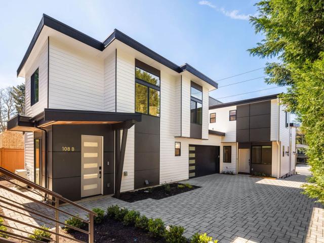 3 BR, 2 BA Apartment 108 6th St S, Kirkland, WA 98033