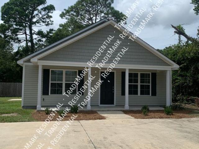 3 BR, 2 BA Apartment 108 A AVONDALE AVENUE, Wilmington, NC 28403