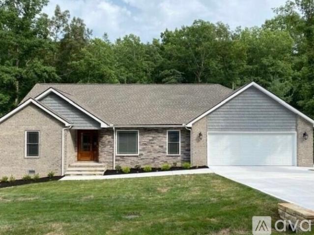 3 BR, 2 BA Apartment 108 Lechmere Drive, Crossville, TN 38558