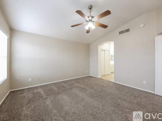 2 BR, 1 BA Apartment 5305 Irving Ave N, Brooklyn Center, MN 55430