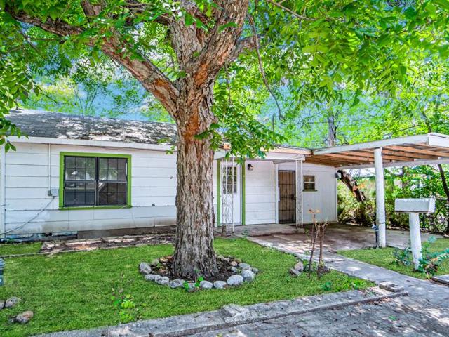3 BR, 2 BA Apartment 109 15th St, Hondo, TX 78861