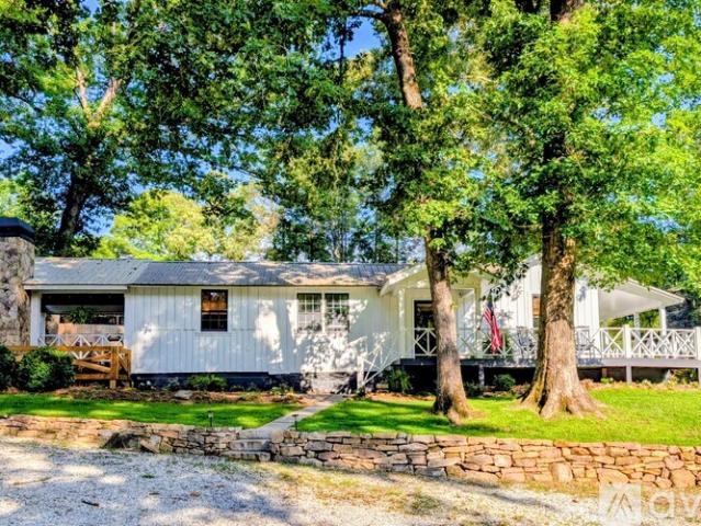 3 BR, 2 BA Apartment 10 Oasis Rd, Lakemont, GA 30552