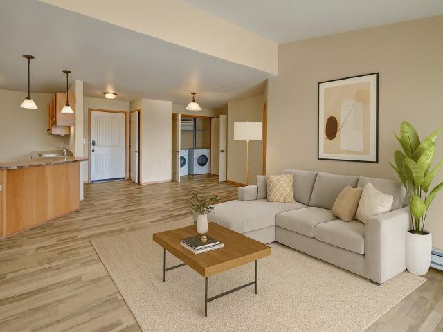 3 BR, 2 BA Apartment 10 42nd Street East Unit 3301, Williston, ND 58801