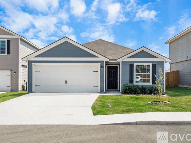 3 BR, 2 BA Apartment 11010 Pinkery Key, Converse, TX 78109