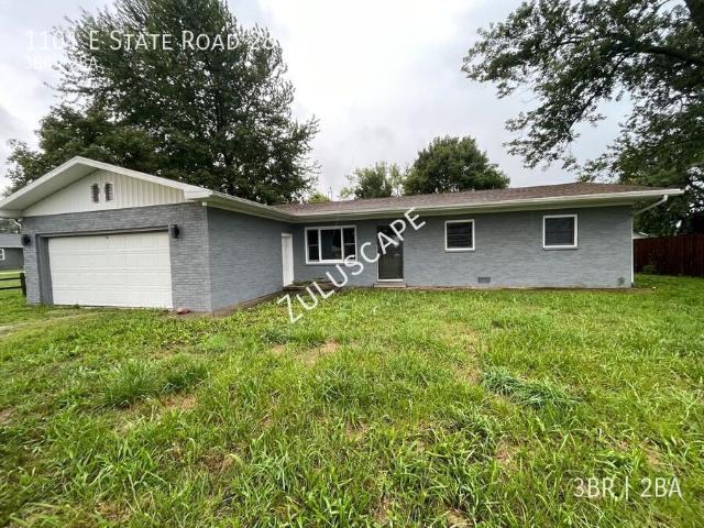 3 BR, 2 BA Apartment 1101 E State Road 28, Muncie, IN 47303