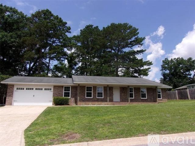 3 BR, 2 BA Apartment 1102 Brooks Cir, Enterprise, AL 36330