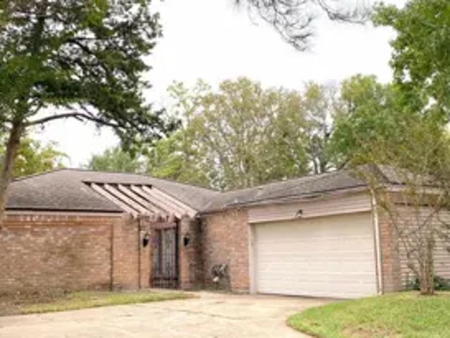 3 BR, 2 BA Apartment 1103 Forest Home Dr, Houston, TX 77077