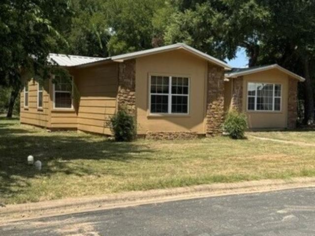 3 BR, 2 BA Apartment 1108 Oak St, Burnet, TX 78611