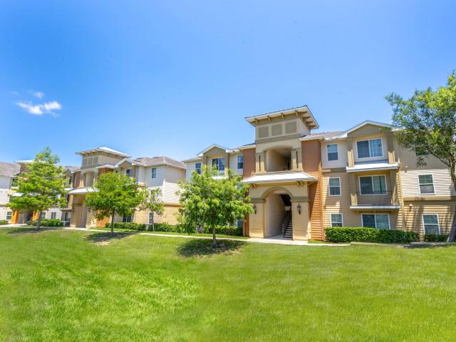 3 BR, 2 BA Apartment 110 Dolphin Fleet Cir Unit 01 315, Daytona Beach, FL 32119