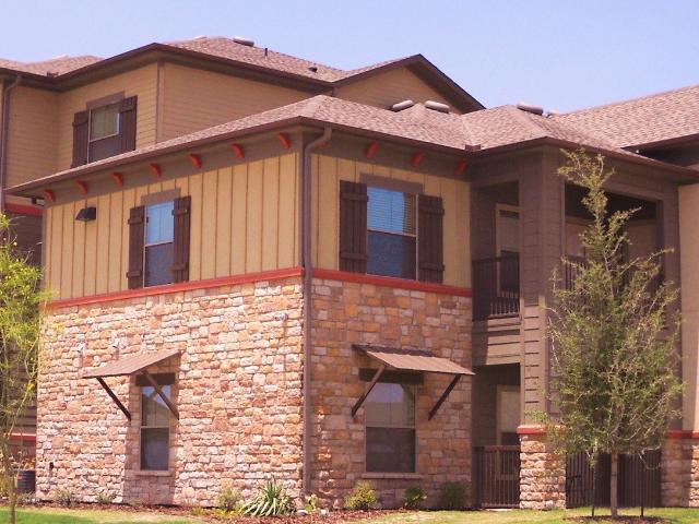 3 BR, 2 BA Apartment 11119 Kirby Lane, Laredo, TX 78045