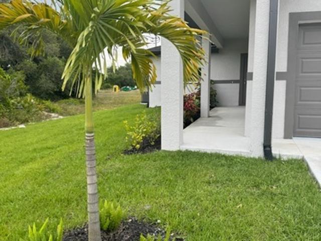 3 BR, 2 BA Apartment 1113 Ivan Ave S, Lehigh Acres, FL 33973