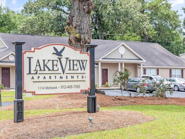 3 BR, 2 BA Apartment 1114 Mohawk Street Unit LV C1, Savannah, GA 31419
