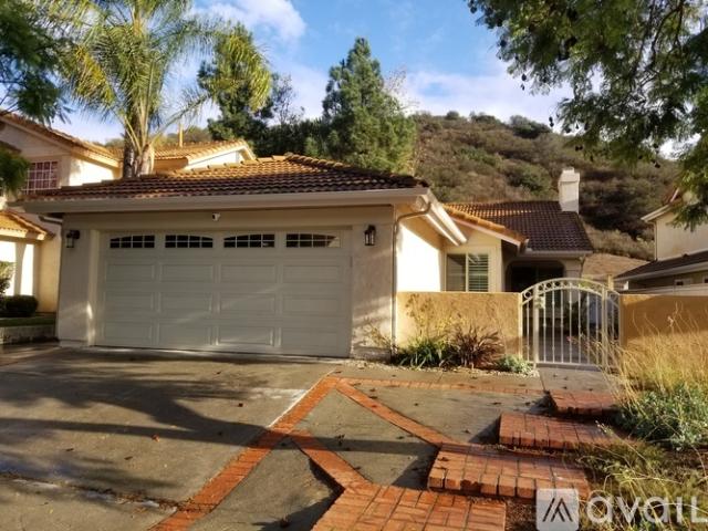 3 BR, 2 BA Apartment 11153 Avenida De Los Lobos, San Diego, CA 92127