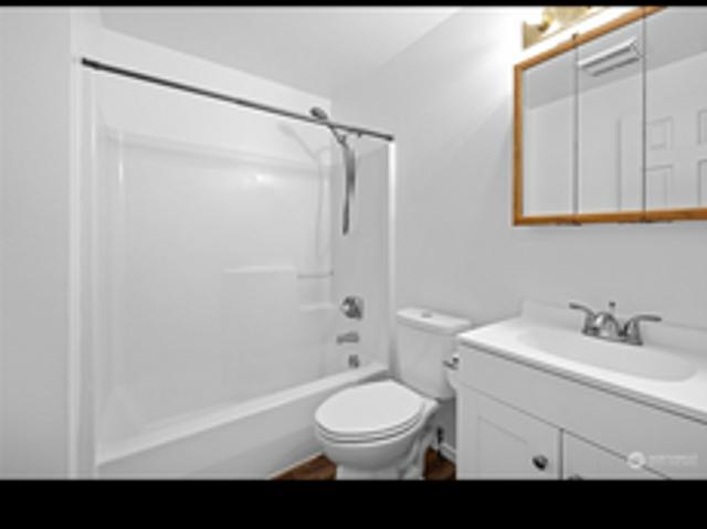 3 BR, 2 BA Apartment 1118 East Saint Helens Drive, Moses Lake, WA 98837