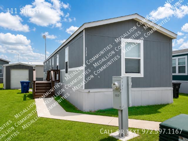 3 BR, 2 BA Apartment 111 Shorty Ct, New Braunfels, TX 79130