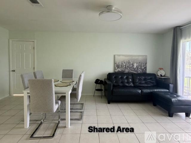 3 BR, 2 BA Apartment 11225 West Atlantic Boulevard, Unit 103, Coral Springs, FL 33071