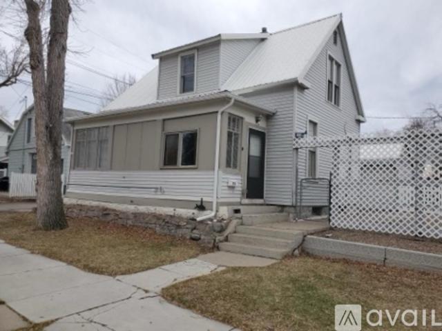3 BR, 2 BA Apartment 112 14th St N, Great Falls, MT 59401