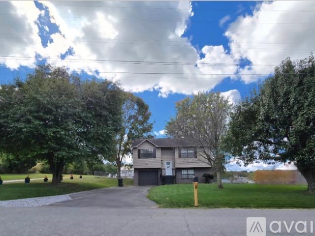 3 BR, 2 BA Apartment 112 Kings Mountain Ct, Johnson City, TN 37604