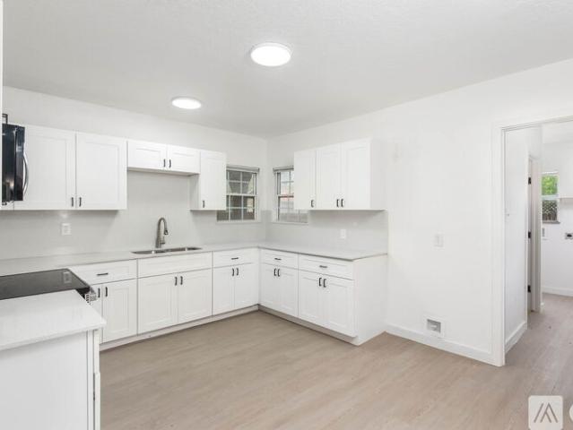 3 BR, 2 BA Apartment 1135 Ceralvo St, San Antonio, TX 78207