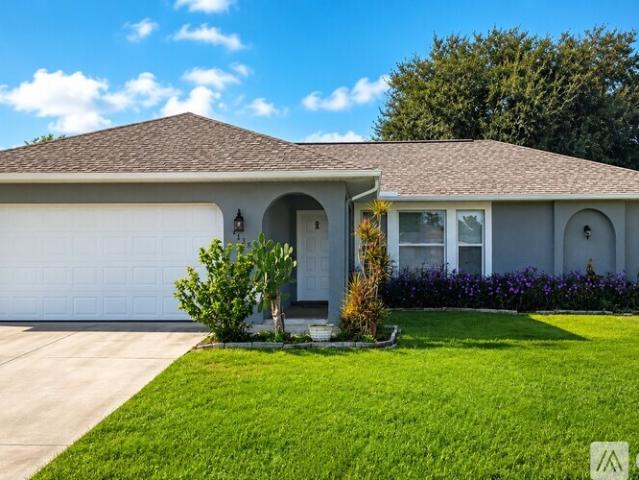 3 BR, 2 BA Apartment 1138 SE 19th Ln, Cape Coral, FL 33990