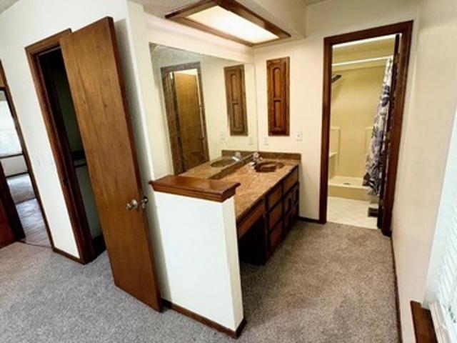 3 BR, 2 BA Apartment 11436 South Douglas Avenue, Jenks, OK 74037