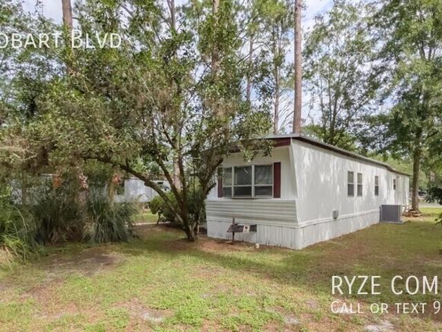 3 BR, 2 BA Apartment 11452 Hobart Blvd, Jacksonville, FL 32218