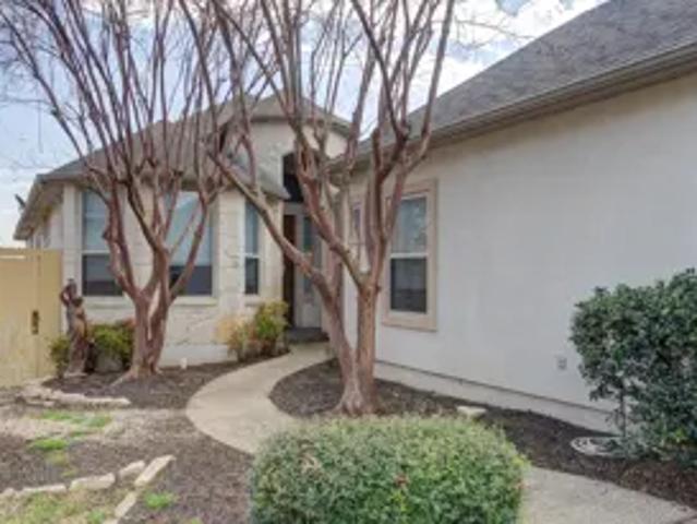 3 BR, 2 BA Apartment 1147 Legacy Dr, New Braunfels, TX 78132