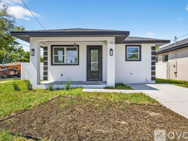 3 BR, 2 BA Apartment 1151 29th St S, St. Petersburg, FL 33712
