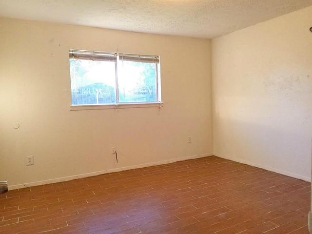 3 BR, 2 BA Apartment 11523 Glenwolde Drive, Houston, TX 77099