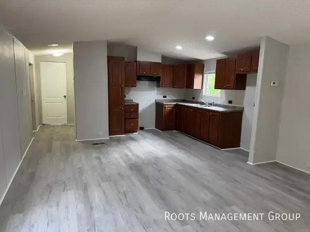 3 BR, 2 BA Apartment 115 West Loudon Ave #J072, Lexington, KY 40508