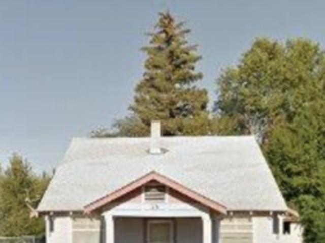 3 BR, 2 BA Apartment 115 South J Street, Lakeview, OR 97630