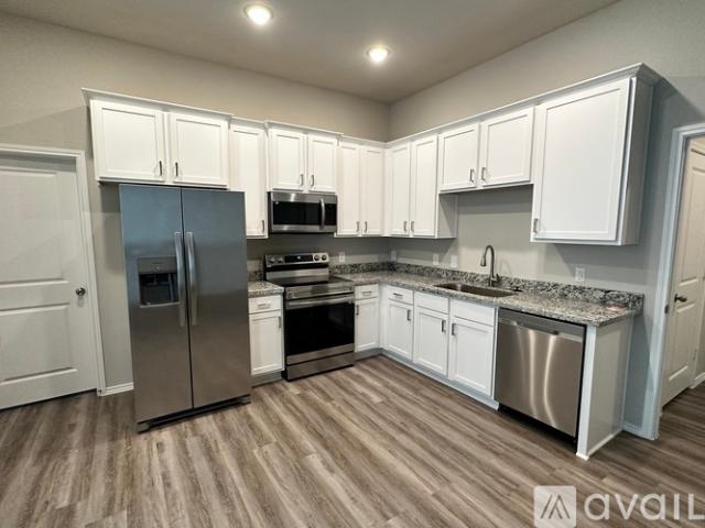 3 BR, 2 BA Apartment 11606 Vistawood St, Willis, TX 77318