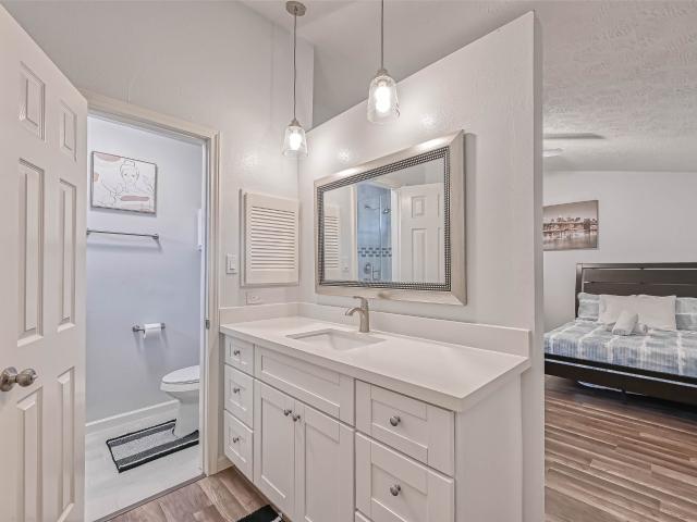 3 BR, 2 BA Apartment 11618 Corona Lane, Houston, TX 77072