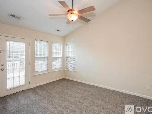3 BR, 2 BA Apartment 116 Vehorn Road, Fairview, NC 28730