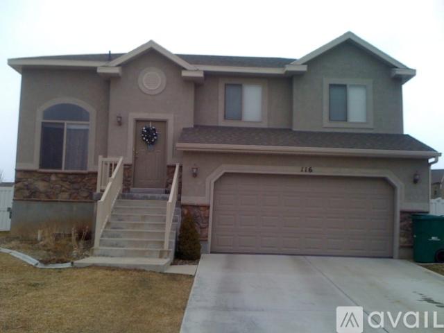 3 BR, 2 BA Apartment 116 W 1675 N, Layton, UT 84041