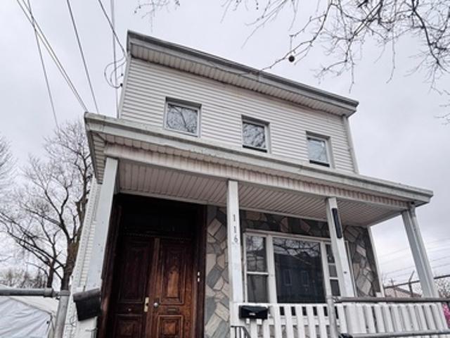 3 BR, 2 BA Apartment 116 N 1st St, Unit 2, Paterson, NJ 07522