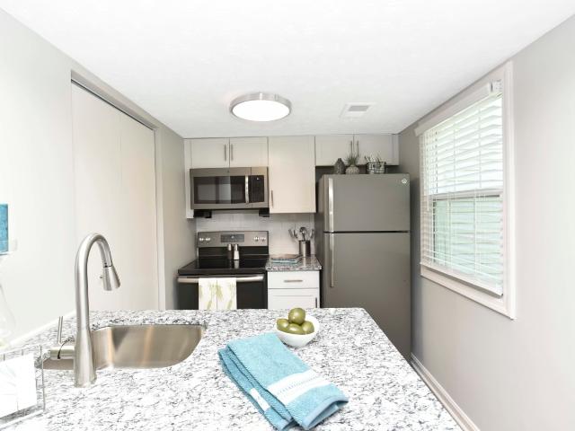 3 BR, 2 BA Apartment 11707 Nansemond Pl Unit 11728 C, Louisville, KY 40245
