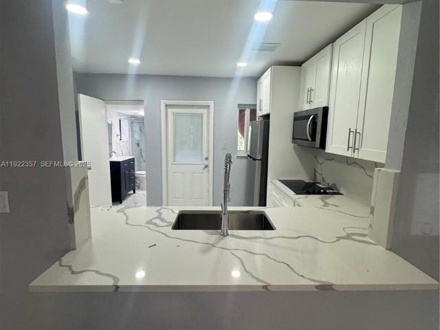 3 BR, 2 BA Apartment 1171 Northeast 161st Terrace, North Miami Beach, FL 33162