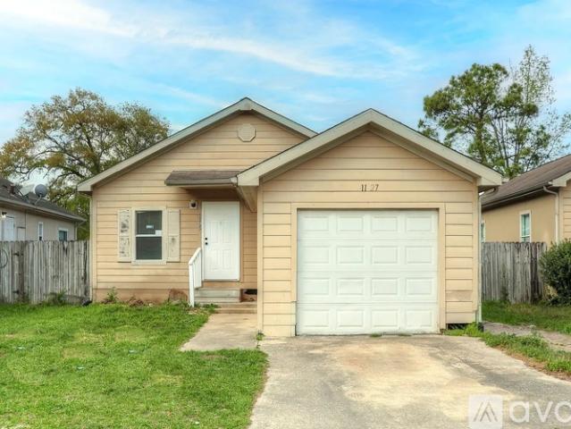 3 BR, 2 BA Apartment 11727 Greensbrook Forest Dr, Houston, TX 77044