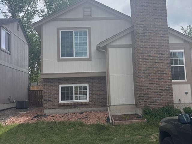 3 BR, 2 BA Apartment 1184 Lily Court, Littleton, CO 80126