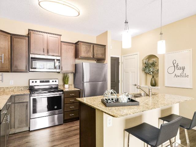 3 BR, 2 BA Apartment 11851 Central Park Way Unit 2457, Osseo, MN 55369