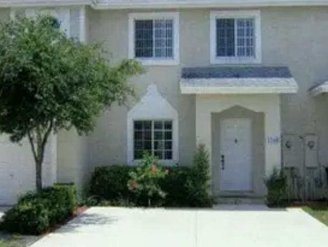 3 BR, 2 BA Apartment 1186 Sw 44th Ave, DEERFIELD BEACH, FL 33442