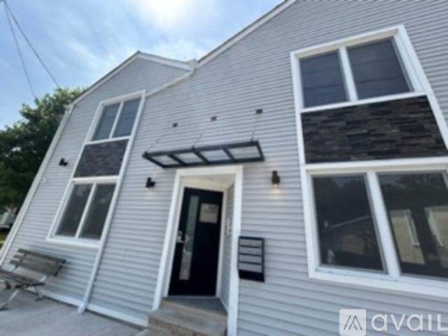 3 BR, 2 BA Apartment 118 Steamboat Road, Unit 1, Great Neck, NY 11024