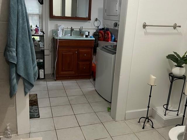3 BR, 2 BA Apartment 119 N Hamilton St, Unit 5, Ypsilanti, MI 48197