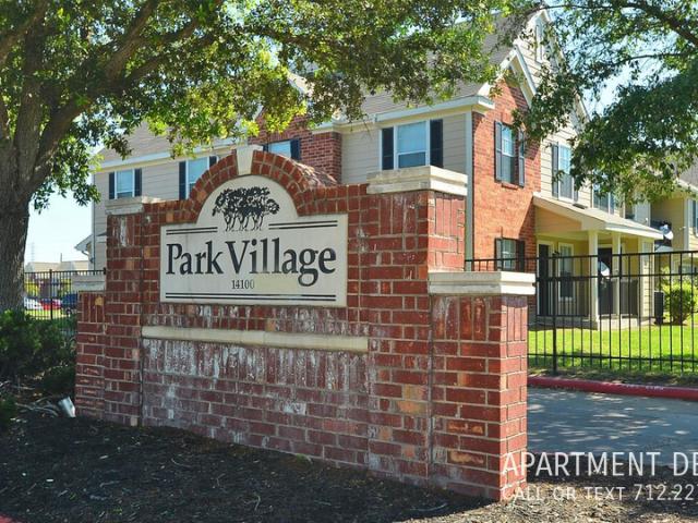 3 BR, 2 BA Apartment 11 24 Rio Bonito RdÂ, Houston, TX 77083