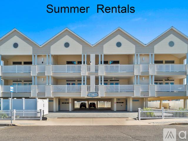 3 BR, 2 BA Apartment 123 Grant Ave, Unit 1, Seaside Heights, NJ 08751